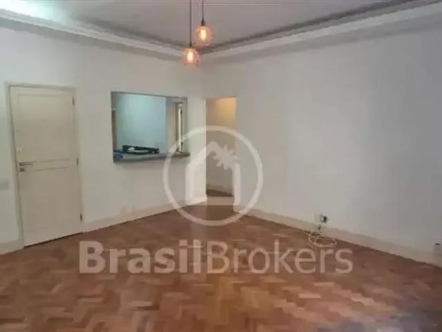 Apartamento para Venda em Rio de Janeiro/RJ Copacabana 3 Quartos