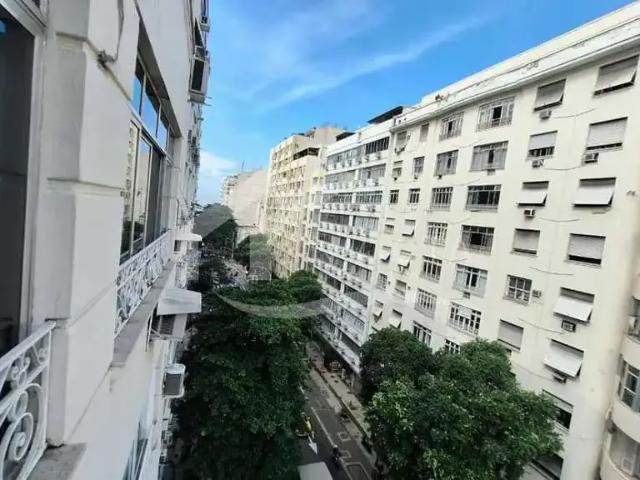 Apartamento para Venda em Rio de Janeiro/RJ Copacabana 3 Quartos