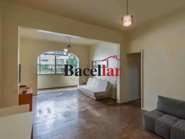 Apartamento para Venda em Rio de Janeiro/RJ Copacabana 3 Quartos