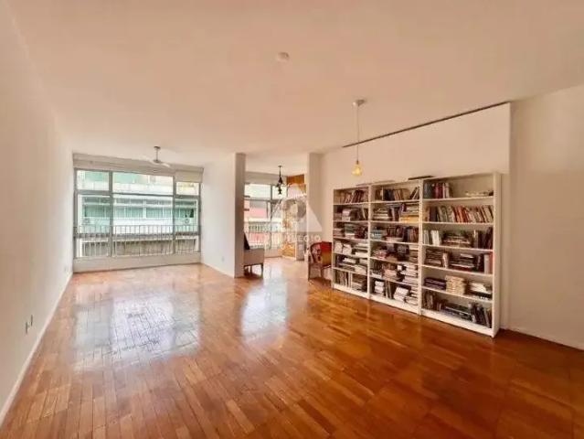 Apartamento para Venda em Rio de Janeiro/RJ Copacabana 3 Quartos