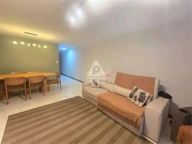 Apartamento para Venda em Rio de Janeiro/RJ Copacabana 3 Quartos