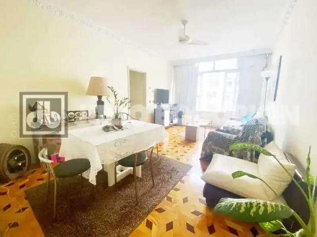 Apartamento para Venda em Rio de Janeiro/RJ Copacabana 3 Quartos