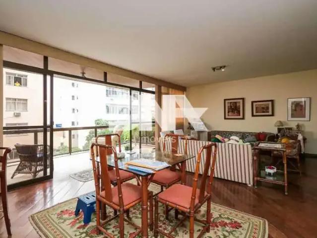 Apartamento para Venda em Rio de Janeiro/RJ Copacabana 3 Quartos