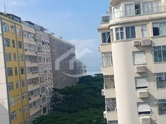Apartamento para Venda em Rio de Janeiro/RJ Copacabana 3 Quartos