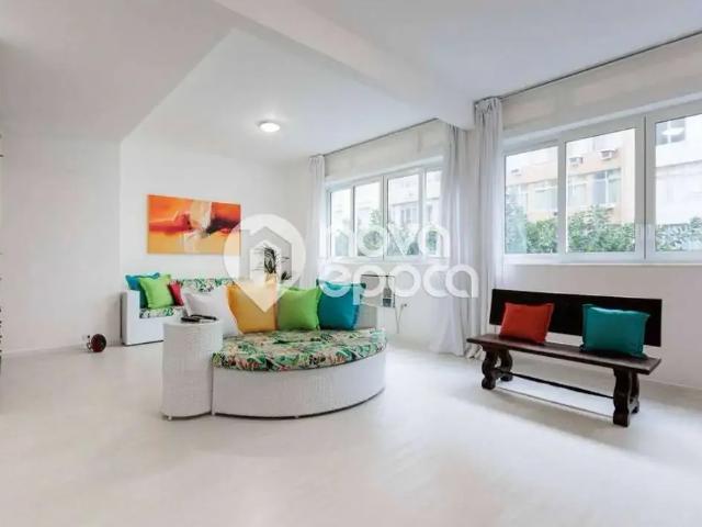Apartamento para Venda em Rio de Janeiro/RJ Copacabana 3 Quartos
