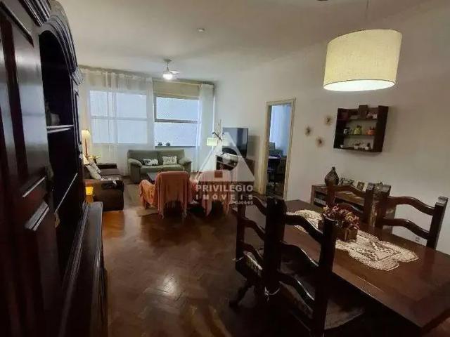 Apartamento para Venda em Rio de Janeiro/RJ Copacabana 3 Quartos