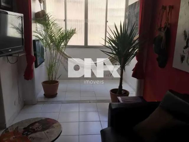 Apartamento para Venda em Rio de Janeiro/RJ Copacabana 3 Quartos