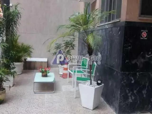 Apartamento para Venda em Rio de Janeiro/RJ Copacabana 3 Quartos