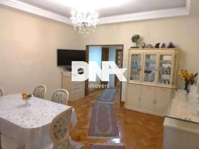 Apartamento para Venda em Rio de Janeiro/RJ Copacabana 3 Quartos