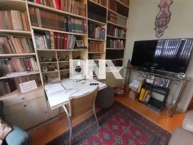 Apartamento para Venda em Rio de Janeiro/RJ Copacabana 3 Quartos