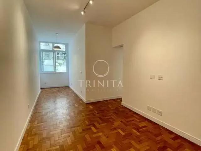 Apartamento para Venda em Rio de Janeiro/RJ Copacabana 3 Quartos