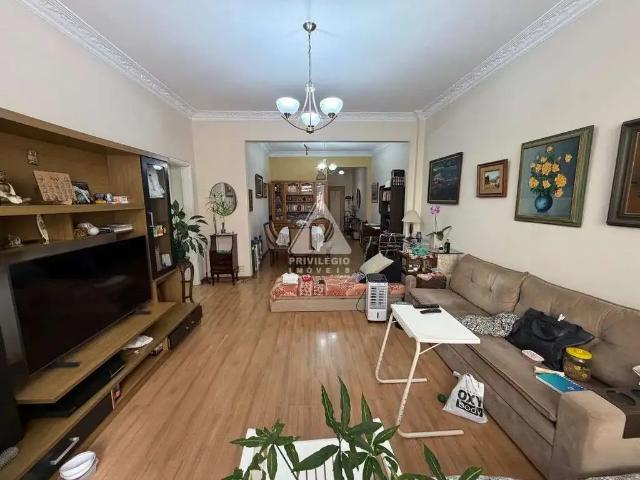 Apartamento para Venda em Rio de Janeiro/RJ Copacabana 3 Quartos