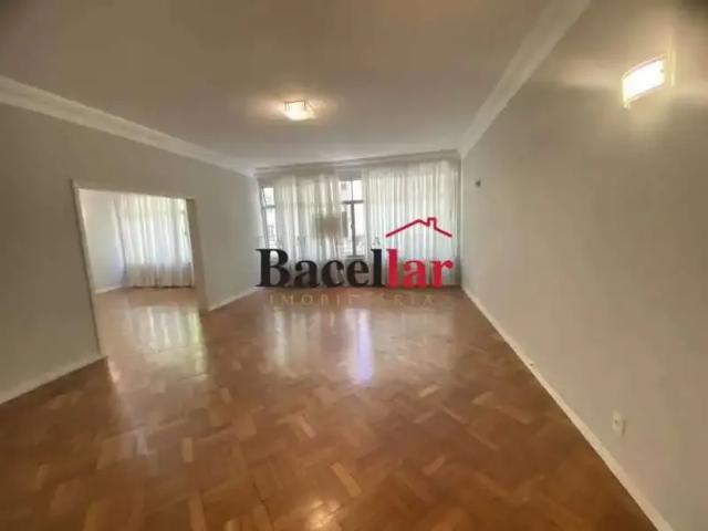 Apartamento para Venda em Rio de Janeiro/RJ Copacabana 3 Quartos