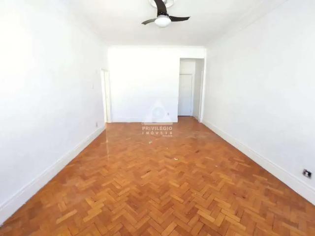Apartamento para Venda em Rio de Janeiro/RJ Copacabana 3 Quartos