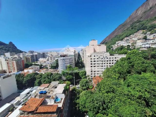 Apartamento para Venda em Rio de Janeiro/RJ Copacabana 3 Quartos