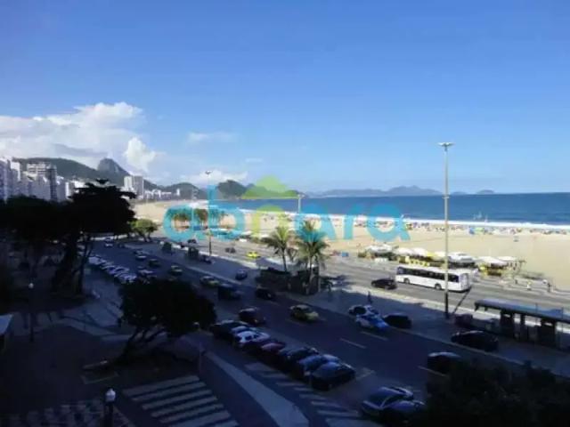 Apartamento para Venda em Rio de Janeiro/RJ Copacabana 3 Quartos