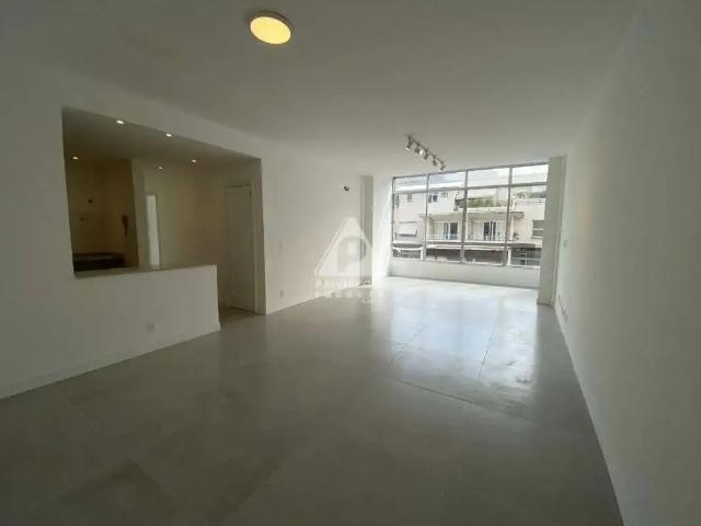 Apartamento para Venda em Rio de Janeiro/RJ Copacabana 3 Quartos