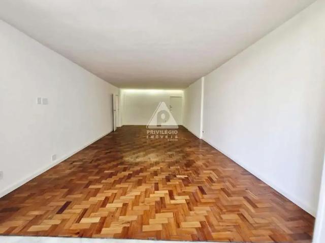Apartamento para Venda em Rio de Janeiro/RJ Copacabana 3 Quartos