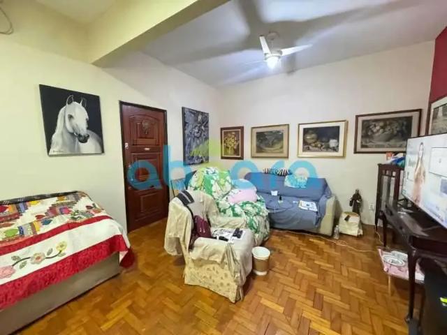 Apartamento para Venda em Rio de Janeiro/RJ Copacabana 3 Quartos