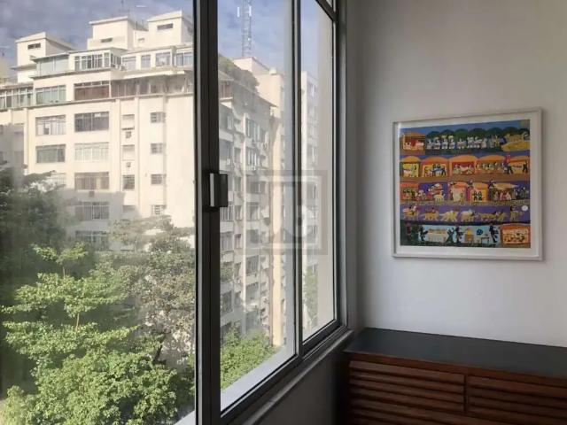 Apartamento para Venda em Rio de Janeiro/RJ Copacabana 3 Quartos