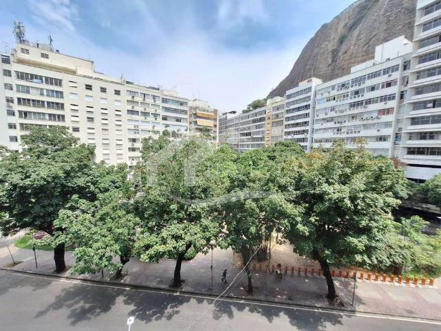 Apartamento para Venda em Rio de Janeiro/RJ Copacabana 3 Quartos
