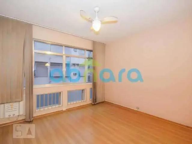 Apartamento para Venda em Rio de Janeiro/RJ Copacabana 3 Quartos