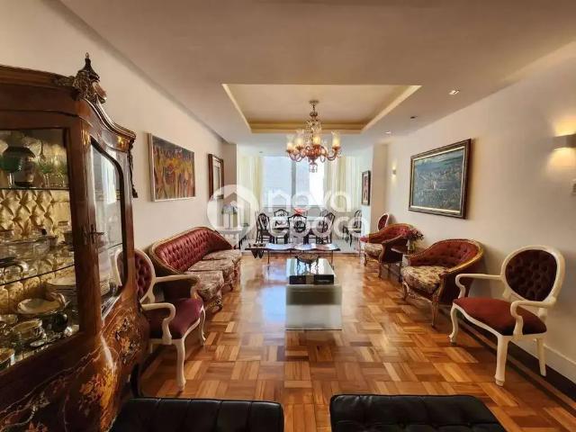 Apartamento para Venda em Rio de Janeiro/RJ Copacabana 3 Quartos