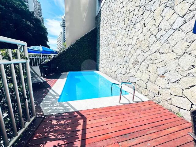Apartamento para Venda em Rio de Janeiro/RJ Copacabana 3 Quartos