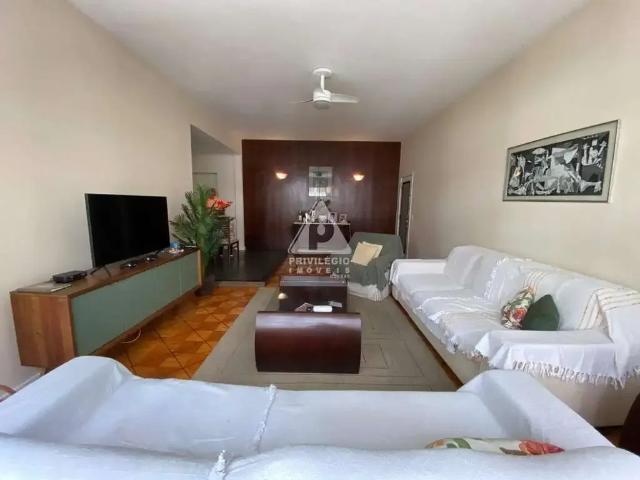 Apartamento para Venda em Rio de Janeiro/RJ Copacabana 3 Quartos