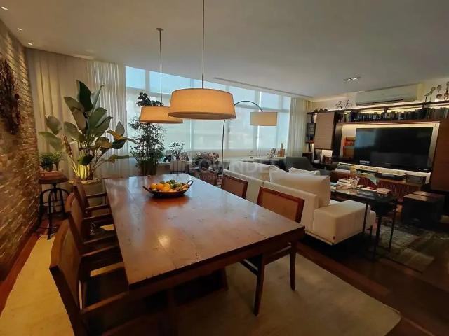 Apartamento para Venda em Rio de Janeiro/RJ Copacabana 3 Quartos