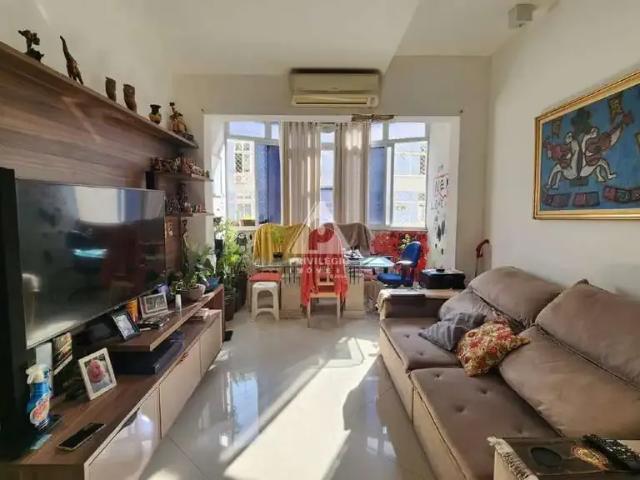 Apartamento para Venda em Rio de Janeiro/RJ Copacabana 3 Quartos