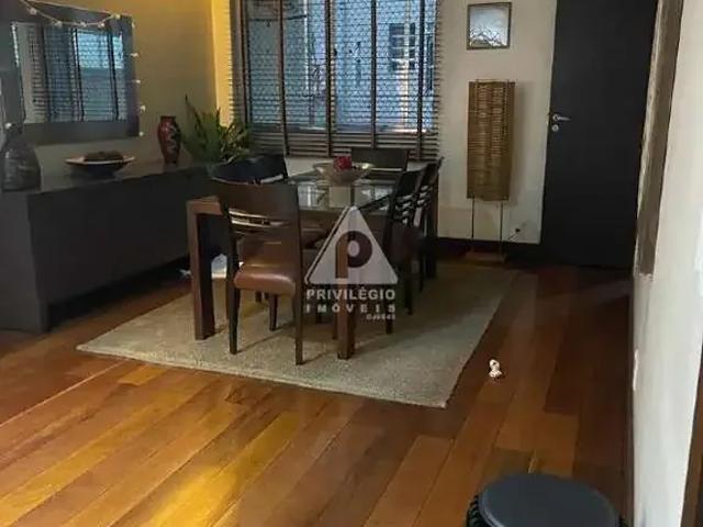 Apartamento para Venda em Rio de Janeiro/RJ Copacabana 3 Quartos