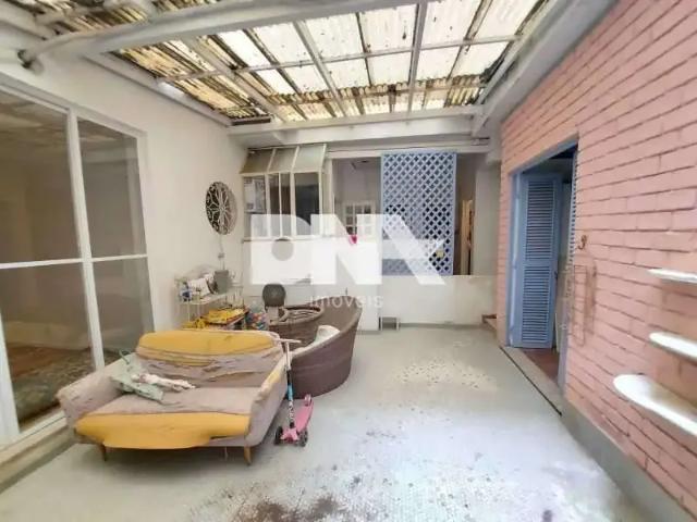Apartamento para Venda em Rio de Janeiro/RJ Copacabana 3 Quartos