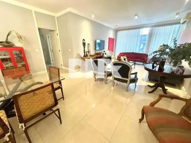 Apartamento para Venda em Rio de Janeiro/RJ Copacabana 3 Quartos