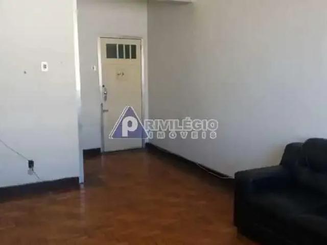 Apartamento para Venda em Rio de Janeiro/RJ Copacabana 3 Quartos