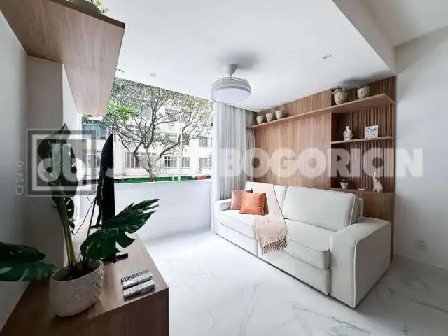 Apartamento para Venda em Rio de Janeiro/RJ Copacabana 3 Quartos