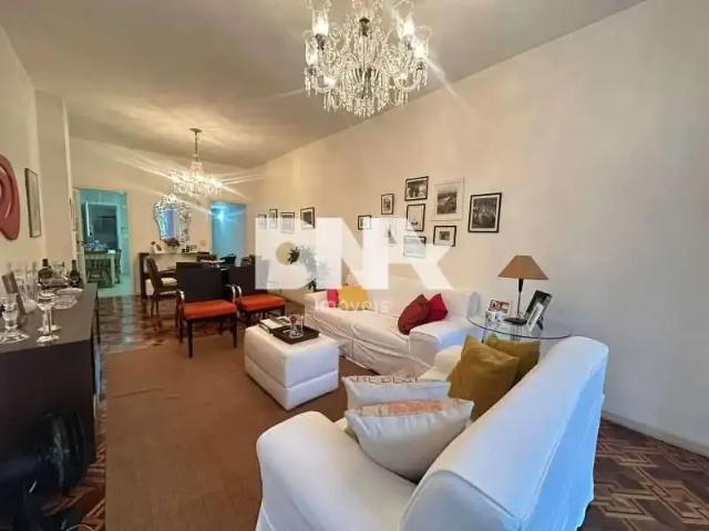 Apartamento para Venda em Rio de Janeiro/RJ Copacabana 3 Quartos