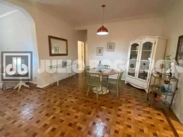 Apartamento para Venda em Rio de Janeiro/RJ Copacabana 3 Quartos