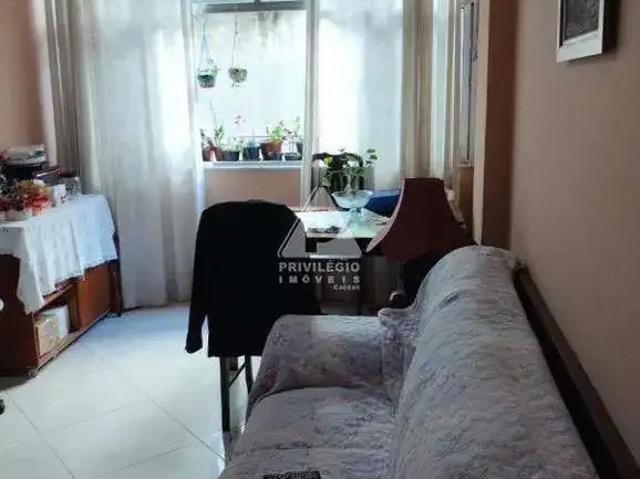 Apartamento para Venda em Rio de Janeiro/RJ Copacabana 3 Quartos
