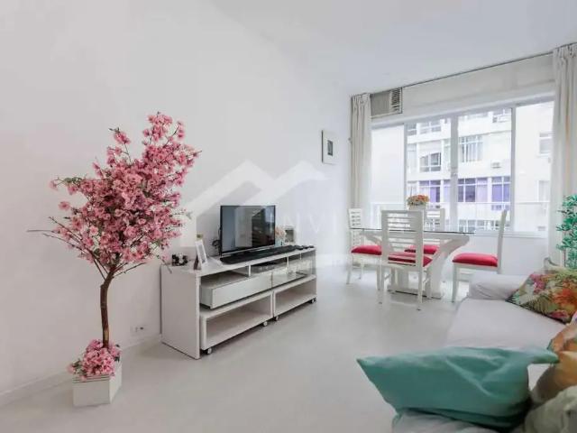 Apartamento para Venda em Rio de Janeiro/RJ Copacabana 3 Quartos
