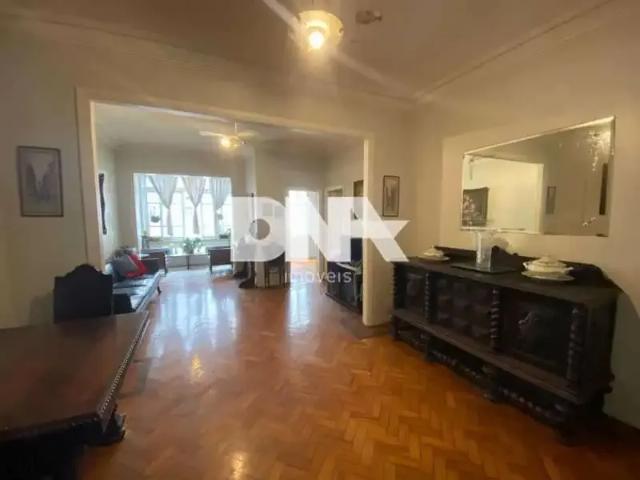 Apartamento para Venda em Rio de Janeiro/RJ Copacabana 3 Quartos