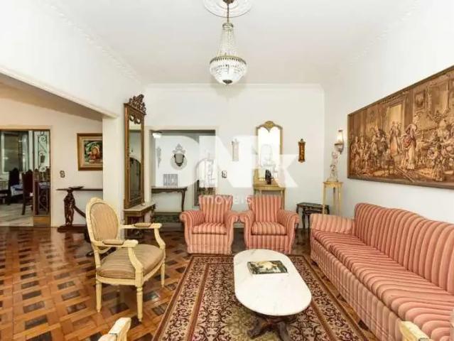 Apartamento para Venda em Rio de Janeiro/RJ Copacabana 3 Quartos