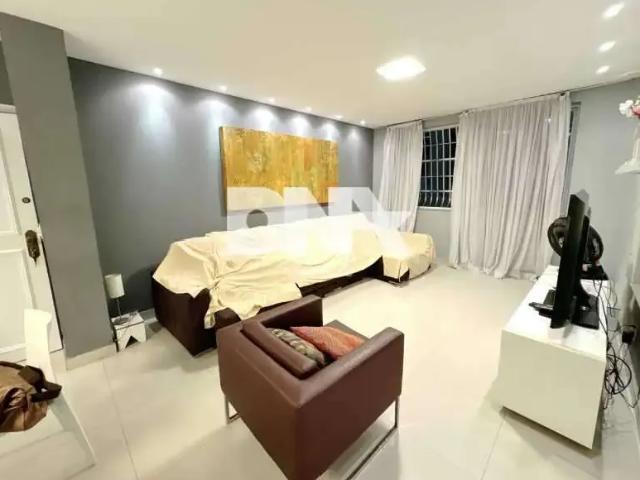 Apartamento para Venda em Rio de Janeiro/RJ Copacabana 3 Quartos