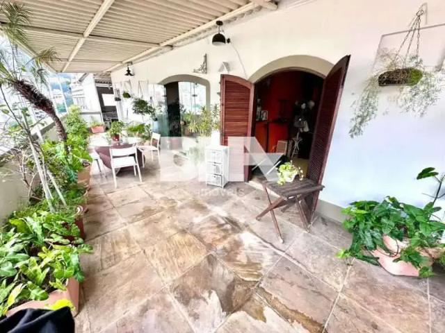 Apartamento para Venda em Rio de Janeiro/RJ Copacabana 3 Quartos