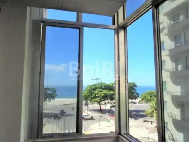 Apartamento para Venda em Rio de Janeiro/RJ Copacabana 3 Quartos