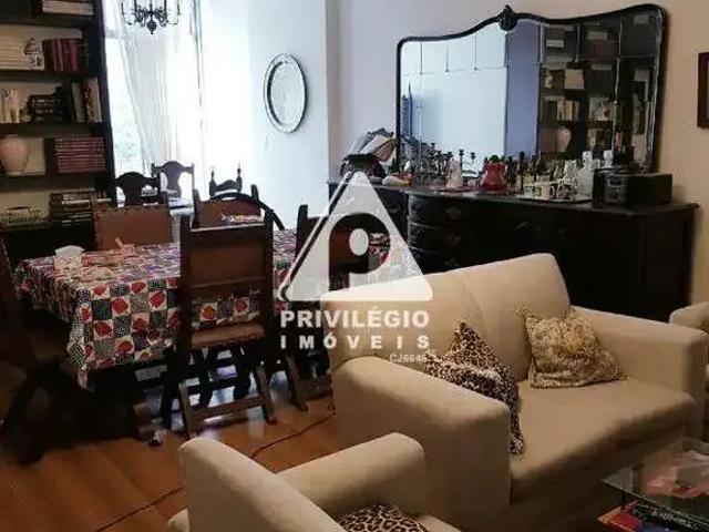 Apartamento para Venda em Rio de Janeiro/RJ Copacabana 3 Quartos
