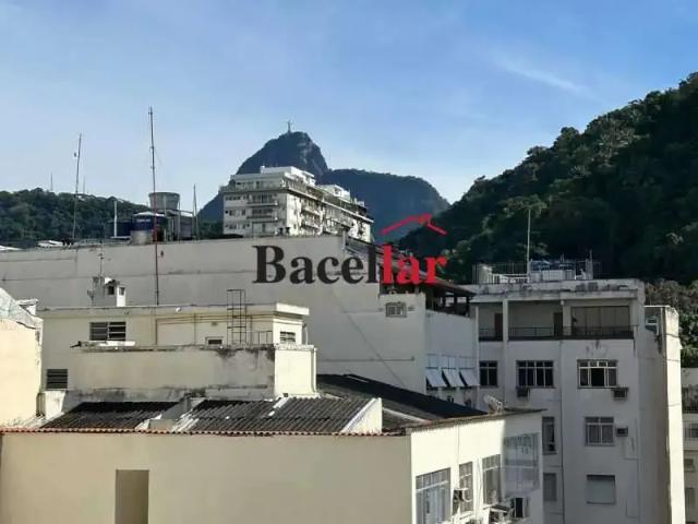 Apartamento para Venda em Rio de Janeiro/RJ Copacabana 3 Quartos