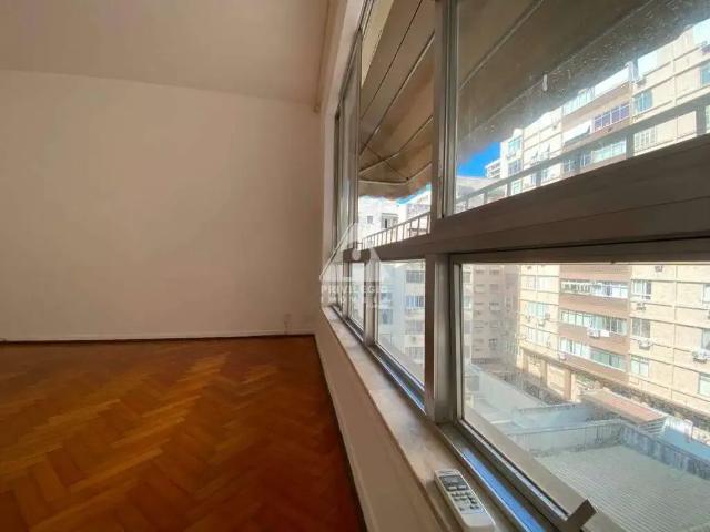 Apartamento para Venda em Rio de Janeiro/RJ Copacabana 3 Quartos