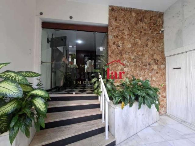 Apartamento para Venda em Rio de Janeiro/RJ Copacabana 3 Quartos