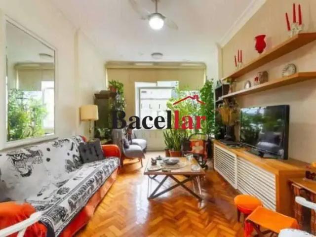 Apartamento para Venda em Rio de Janeiro/RJ Copacabana 3 Quartos